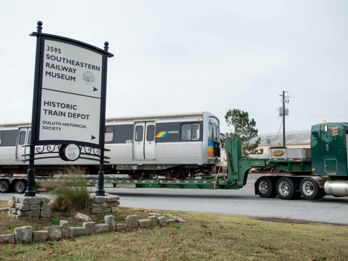 Why are there rocks under the tracks? - Southeastern Railway Museum